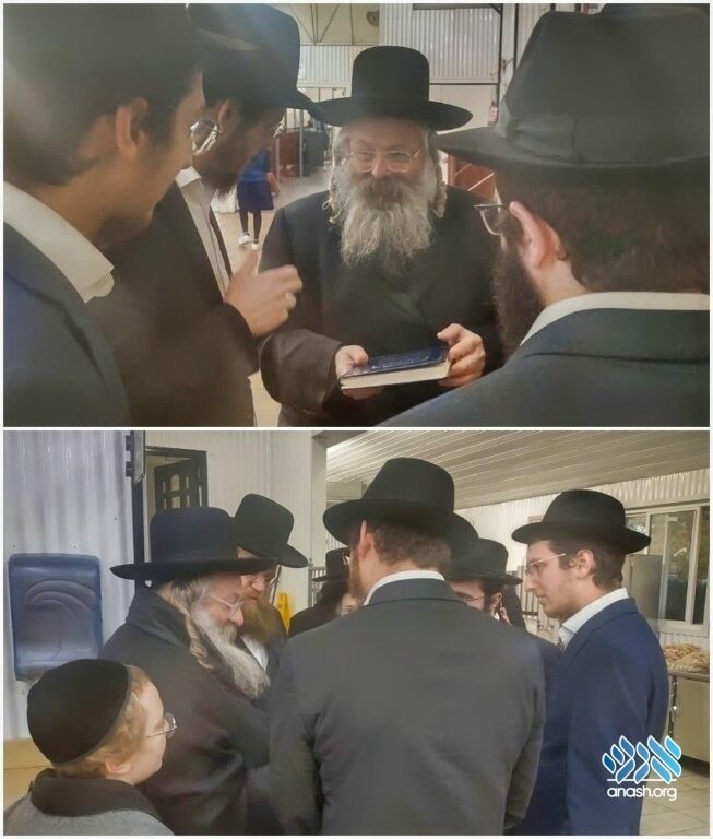 Son of the Gerrer Rebbe Visits the Ohel | Anash.org