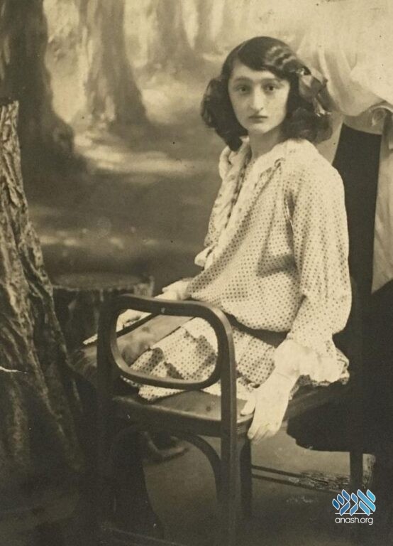 New Photo of Rebbetzin Sheina Horenstein Made Public | Anash.org