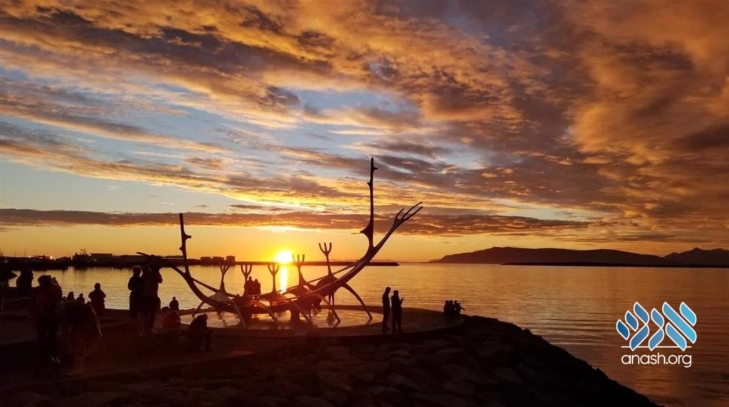 Celebrating the Fiftieth Day Where There’s No Night - Anash.org