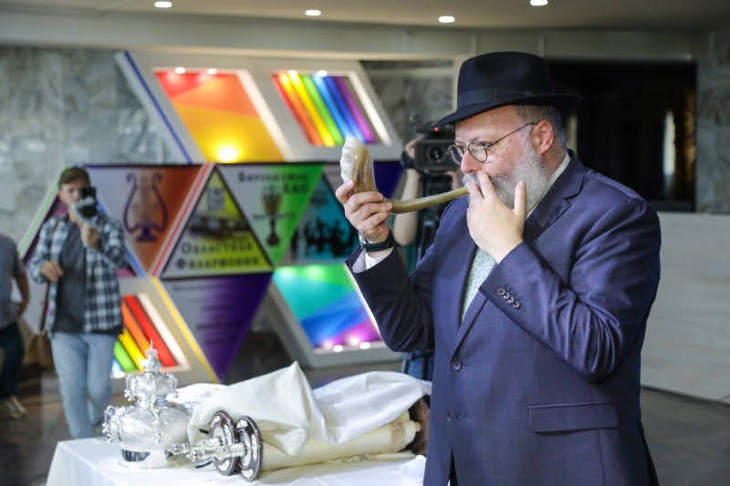 Between China and Alaska, Stalin’s Jewish Autonomy Welcomes Torah ...