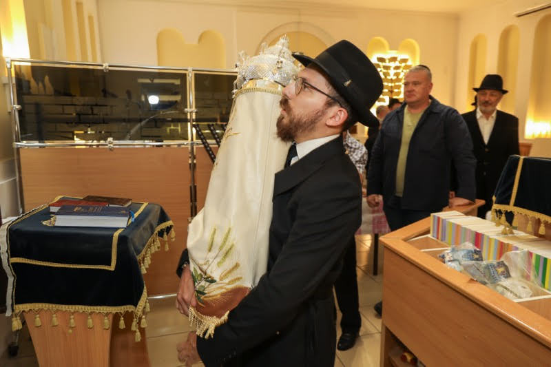 Between China and Alaska, Stalin’s Jewish Autonomy Welcomes Torah ...