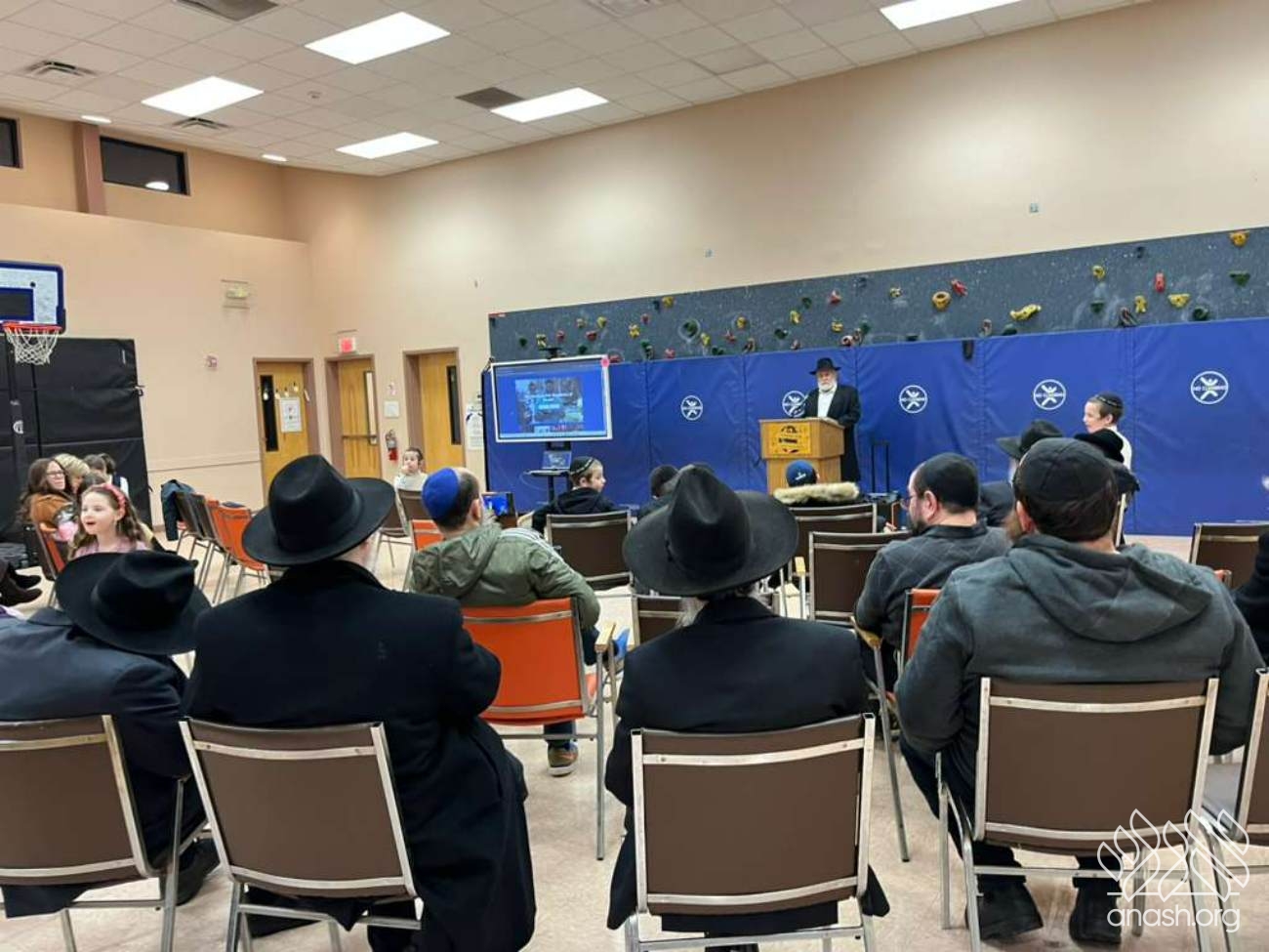 Buffalo Proud to be First at Siyum Harambam | Anash.org