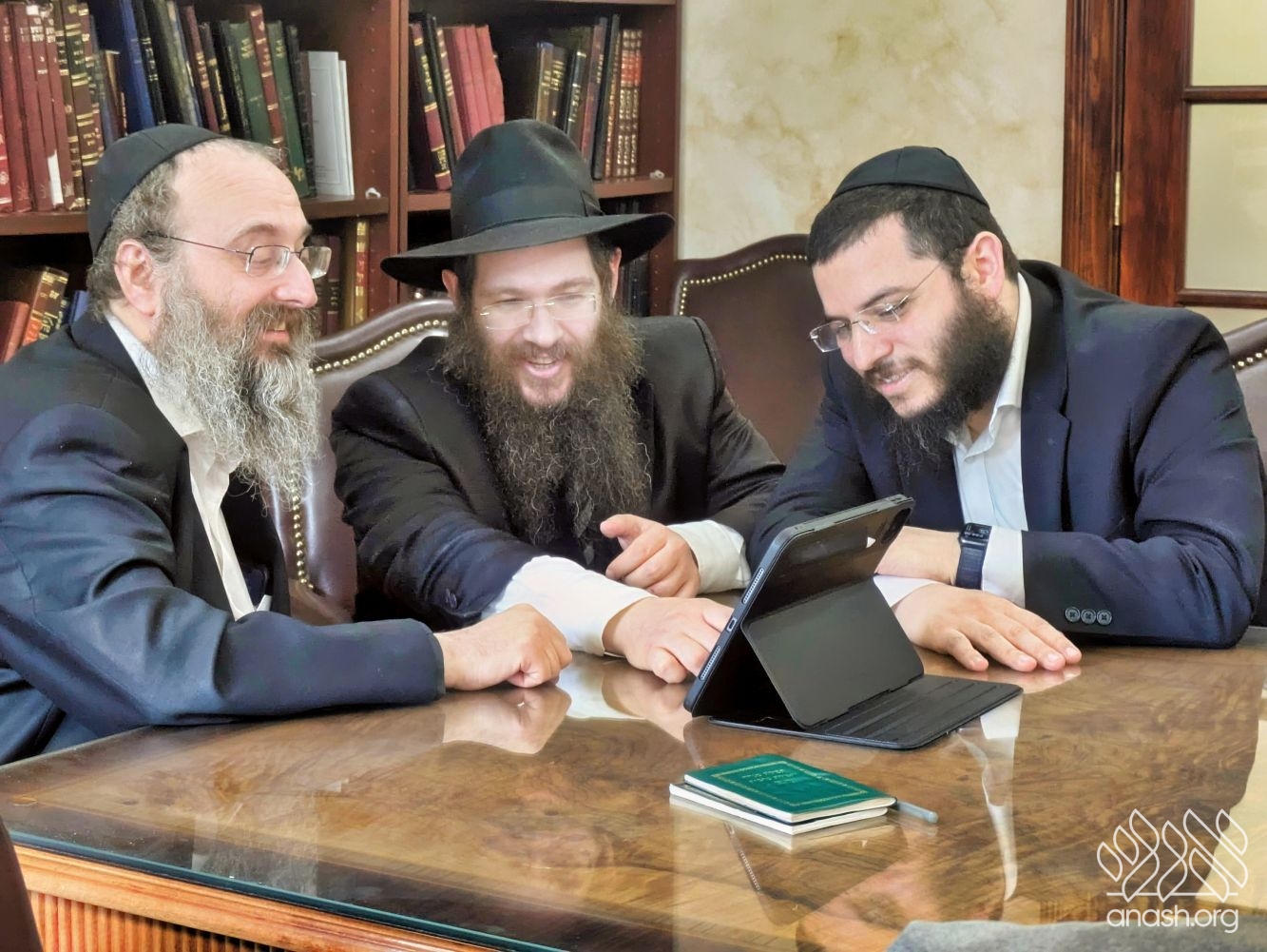 Rabbi Braun Amazed by Chosson Teacher Training Program | Anash.org
